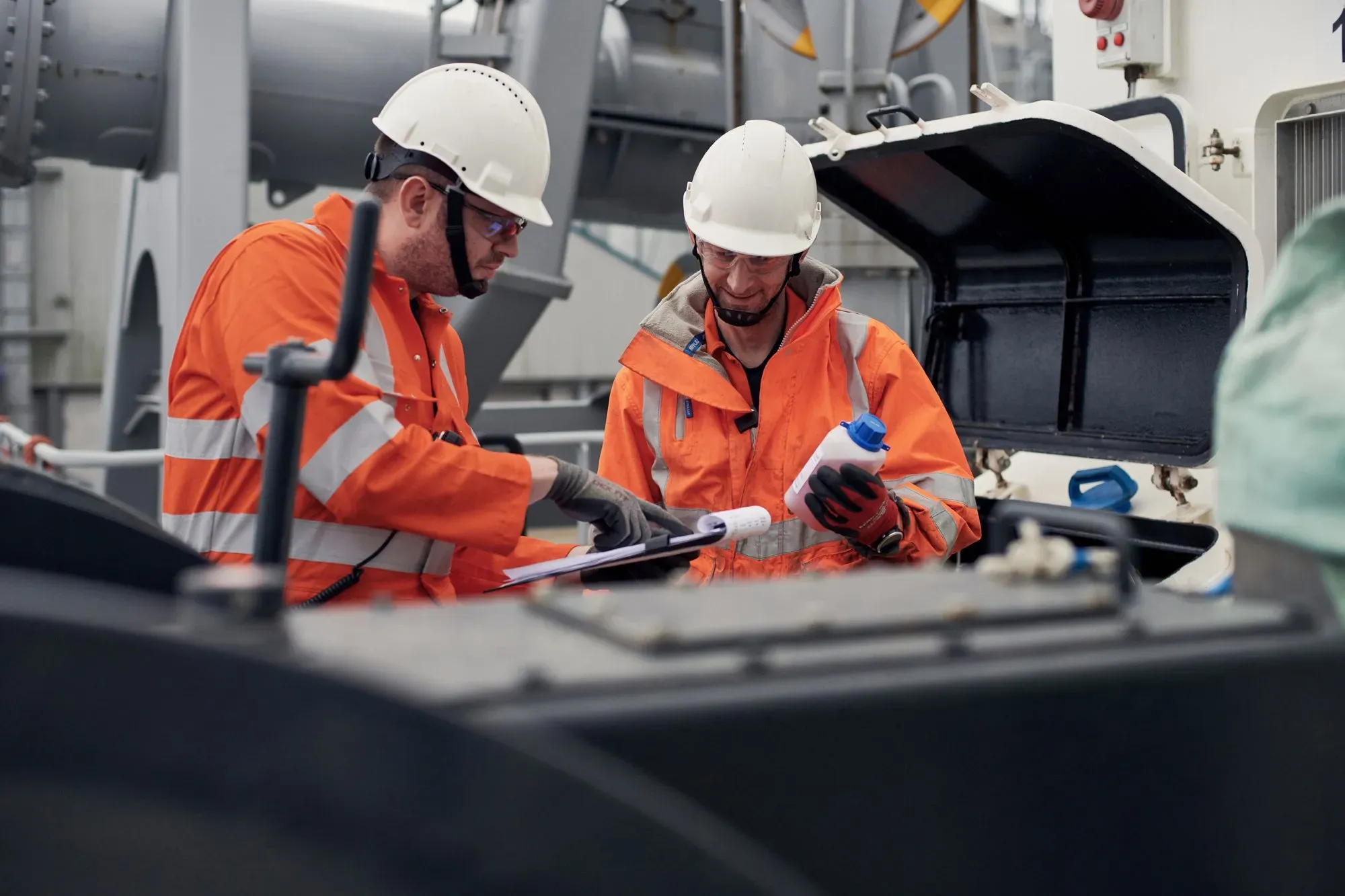 Tackling Problems at Sea: Onboard Conflict Resolution | OneOcean
